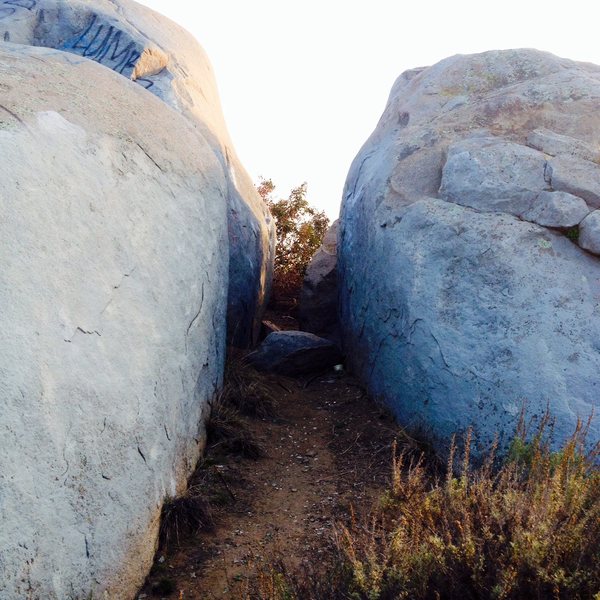 Bouldering in El Corrádor, AKA The Corridor / Hill Top Area., San Diego ...