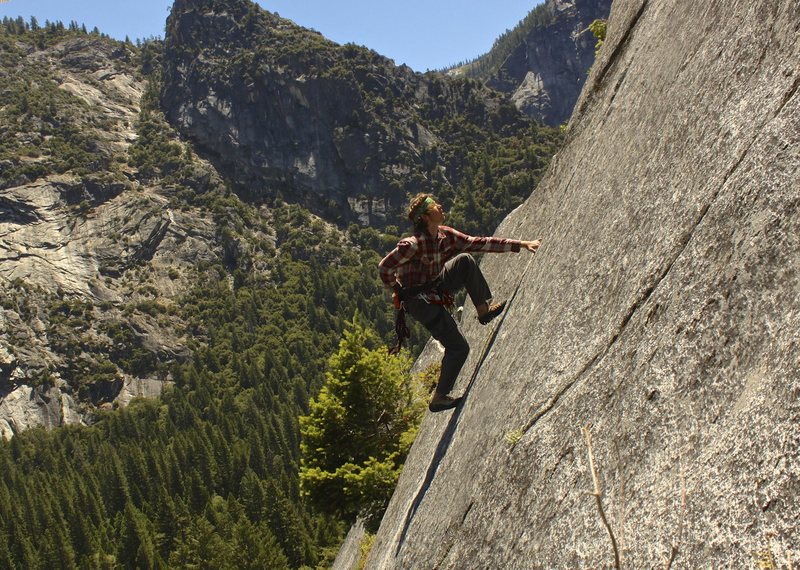 Free Soloing thru the second pitch