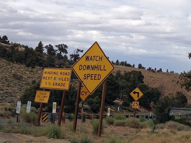 Hwy 18 road signs at Nelson Ridge, Big Bear North