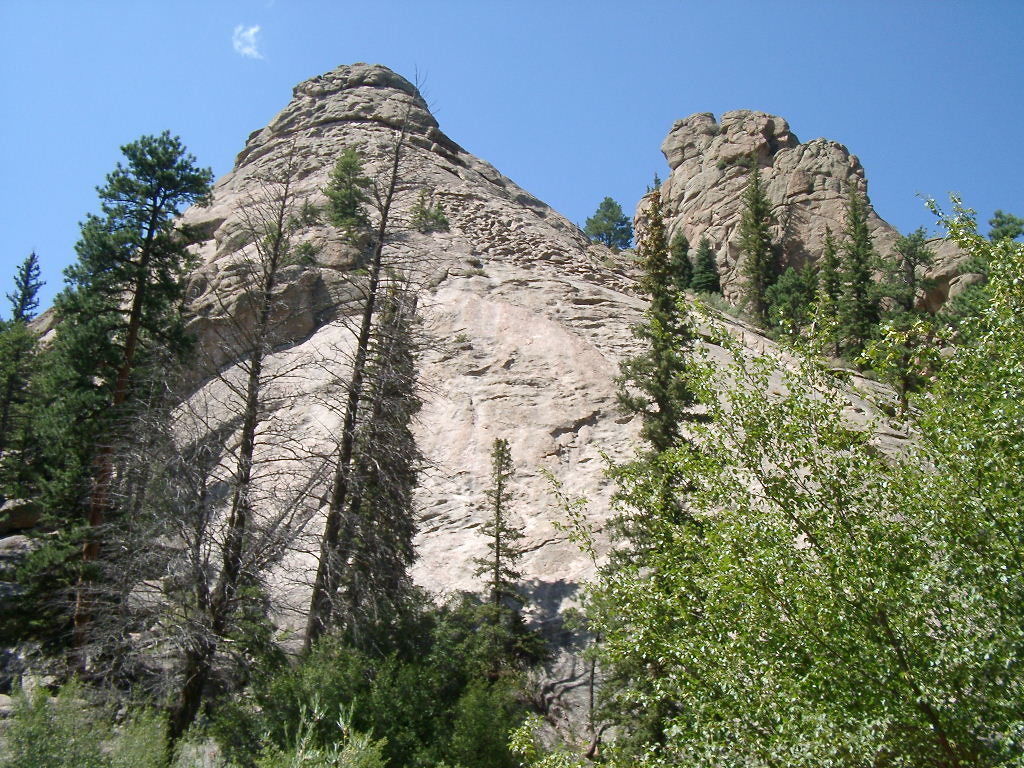 I'm guessing the "official" Sunshine Slab is somewhere in here. Fishook ...