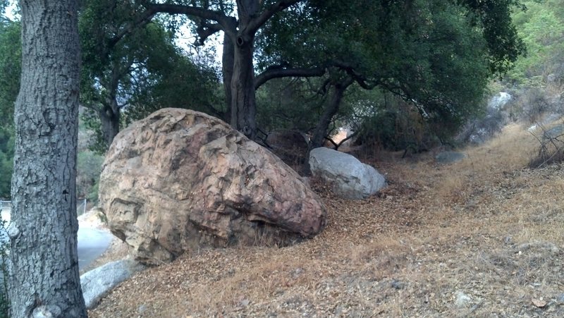 Climbing in Hillside Boulder, Los Angeles Basin