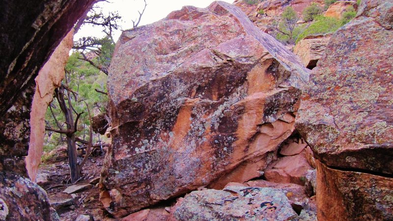 Bouldering in Waldo Rock, Grand Junction Area