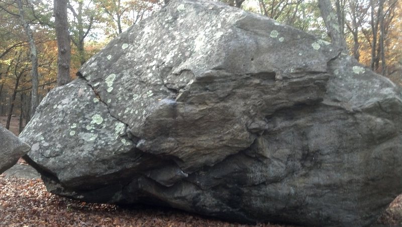 Bouldering in Layback Face, Lincoln Woods