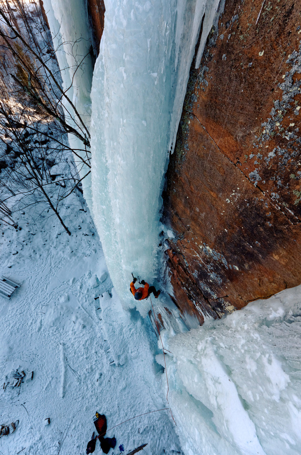 Climbing the steep hanging pillar (middle pillar of Stage Wall). Nate ...