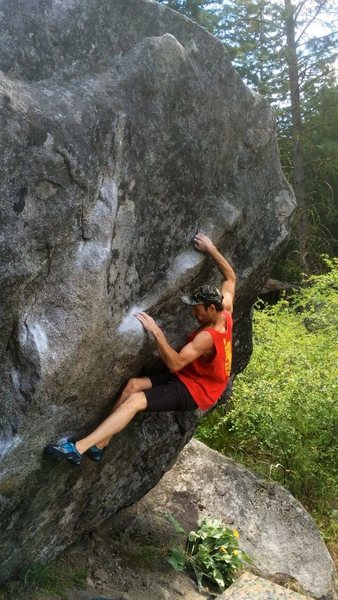 Climbing in Yosemite Highball boulder, Central-East Cascades, Wenatchee ...
