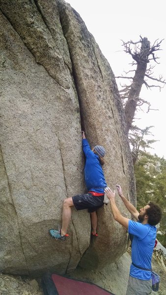 Bouldering in Split Rock, San Jacinto Mountains