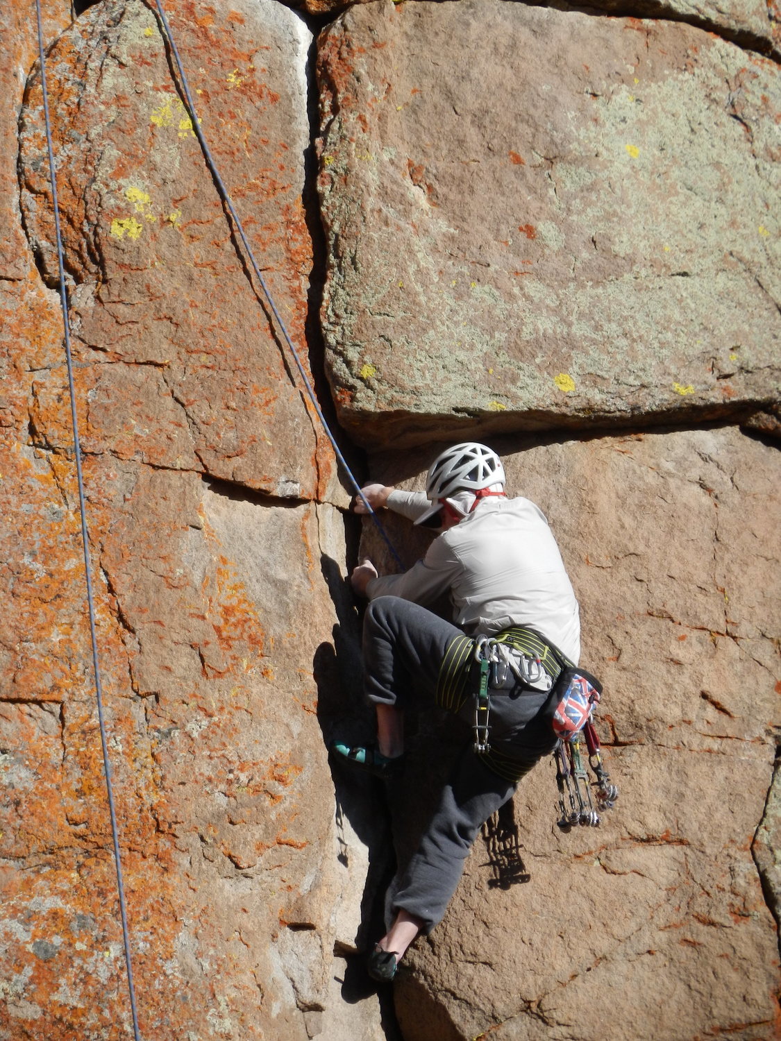 Andy demonstrating proper liebacking technique.
