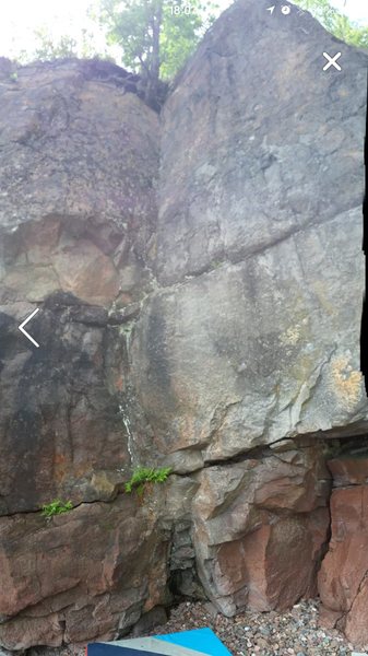 Climb Come and Get Me Gitche Gumee, Lutsen Resort Bouldering