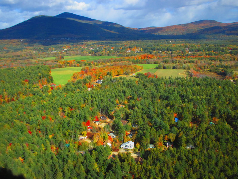 Fall Color in the Conway area as seen from Mid-route on Cathedral Ledge ...