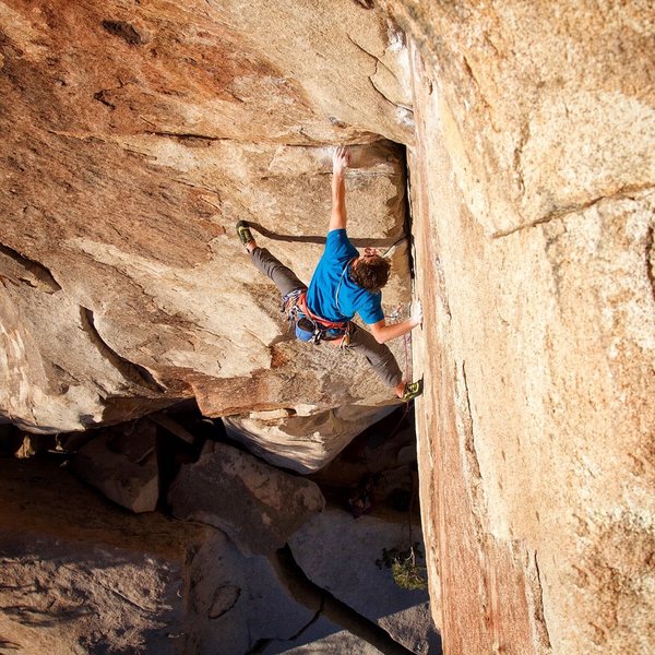 Rock Climbing in Dihedral Rock - East Face, Joshua Tree National Park