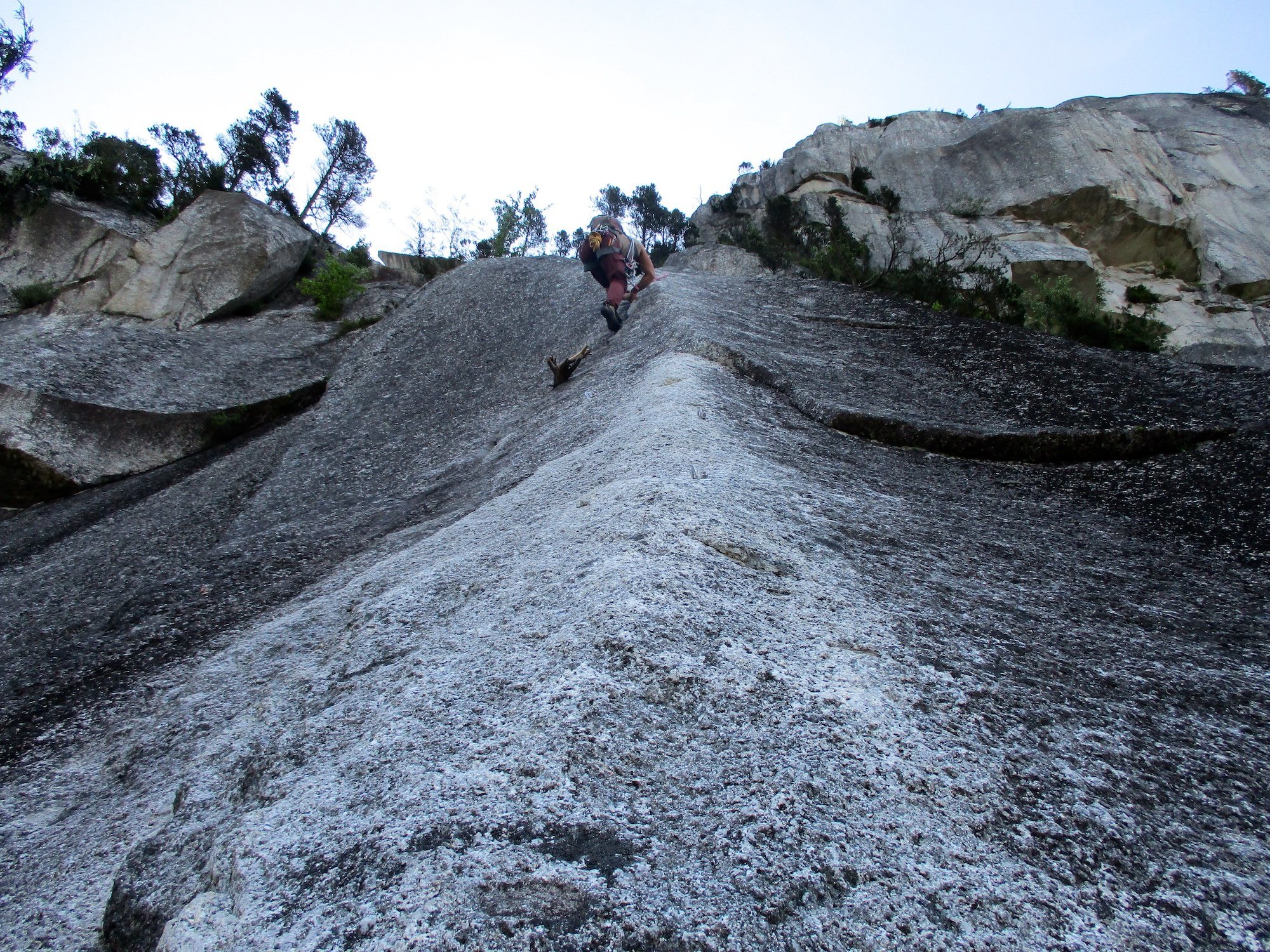 Climbing on Pitch 1 of Squamish Buttress