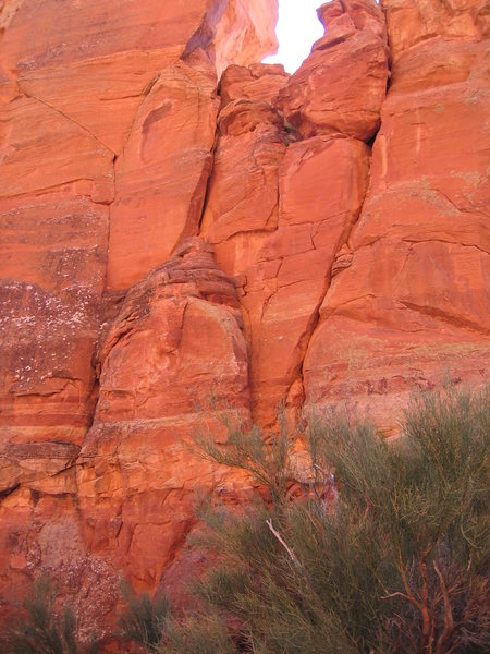 Rock Climbing in Slingshot Rock, Sedona Area