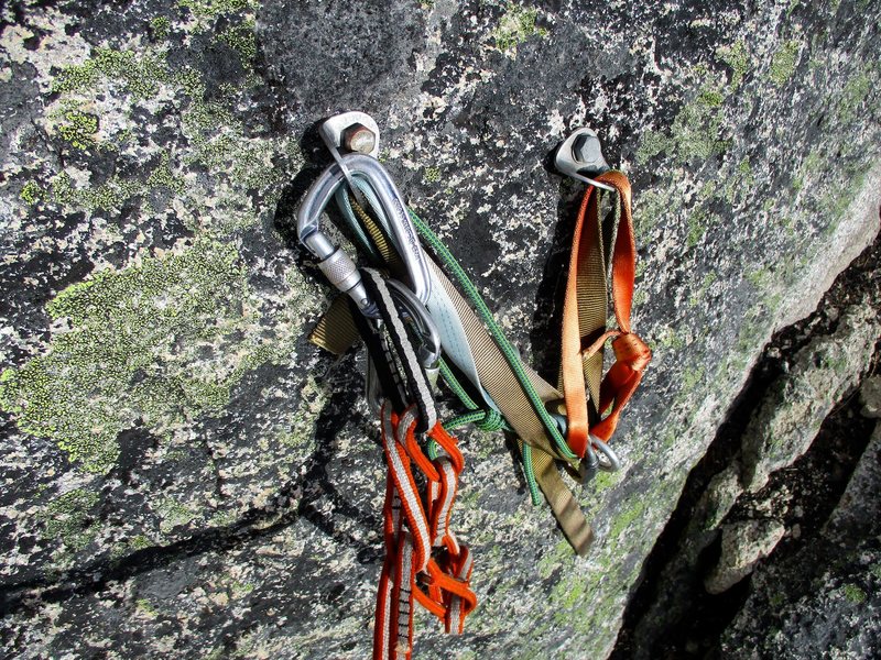 You can rappel the route with a single 70m rope. This bolted rap ...