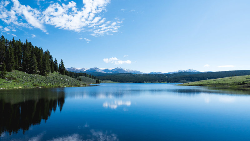 The lake of Lake Point