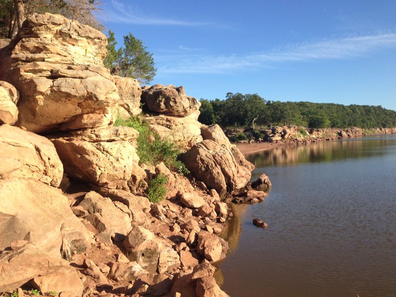 Bouldering in 3 Fingers Bay, Tulsa Area