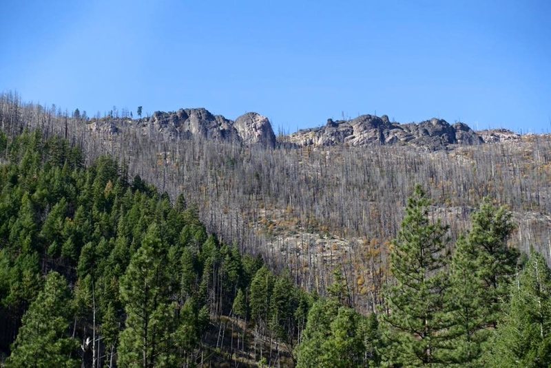 View of the entire formation, the highest points are 200 feet tall.