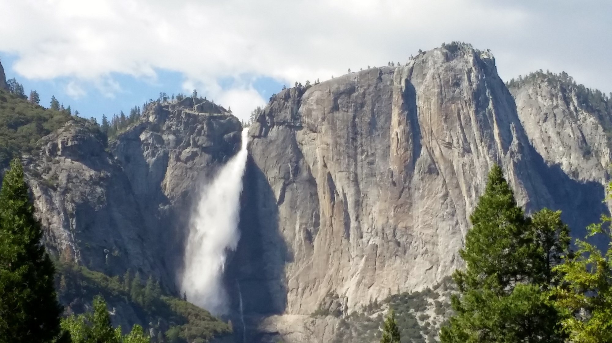 Yosemite Falls / Lost Arrow Spire