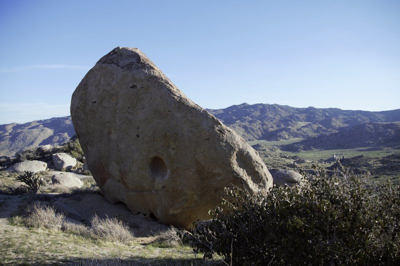 Climbing in Hilltop Boulders, San Diego County