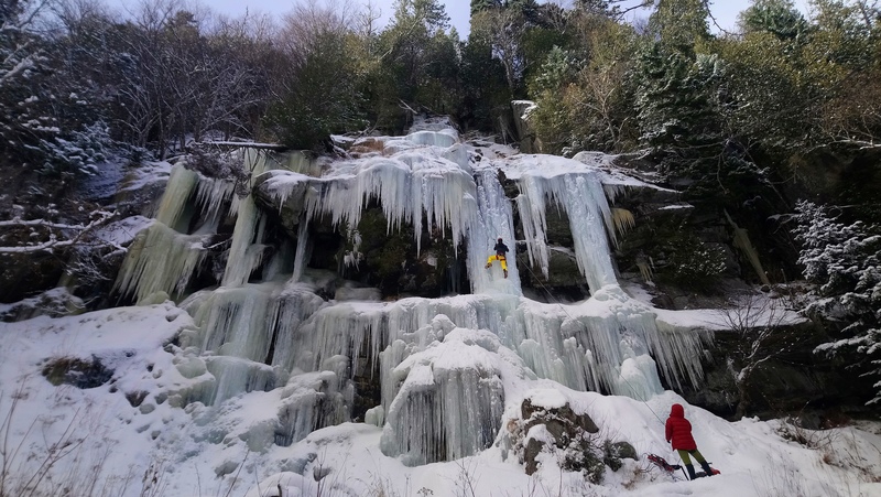 Climbing in Lac du Rocher, Quebec