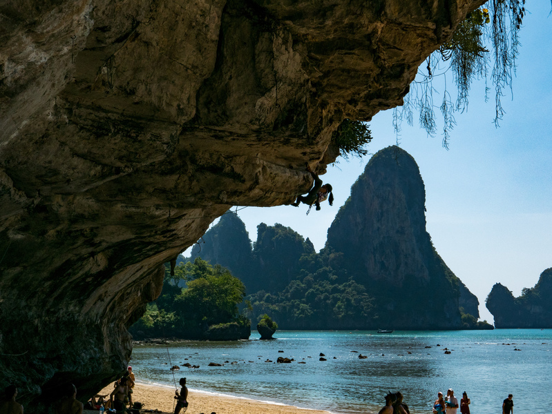 Rock Climbing in Tonsai Beach (Freedom Bar Area), Thailand