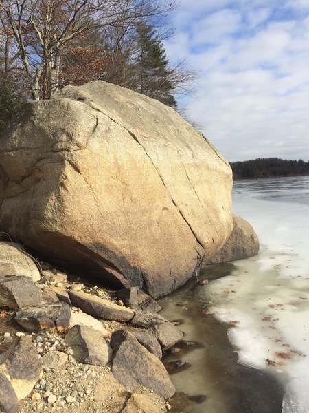 Climbing in Yellow Boulder, North Shore