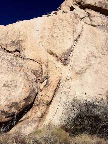 Rock Climbing in Demon Dome, Joshua Tree National Park