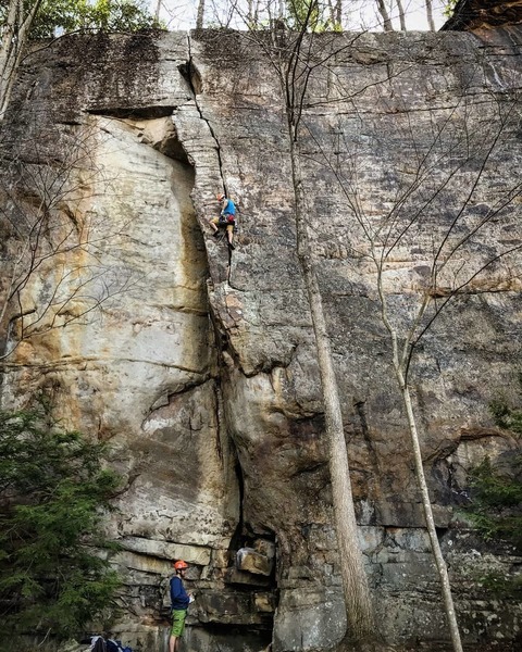Rock Climbing in 5) Burning Buttress, The New River Gorge