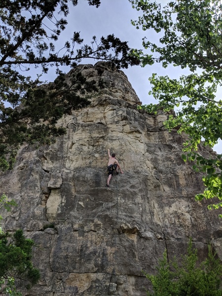 Rock Climb West Face Overhang, Winona, Sugar Loaf