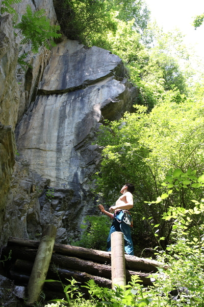 Rock Climb Crackalicious, Birdsboro Quarry