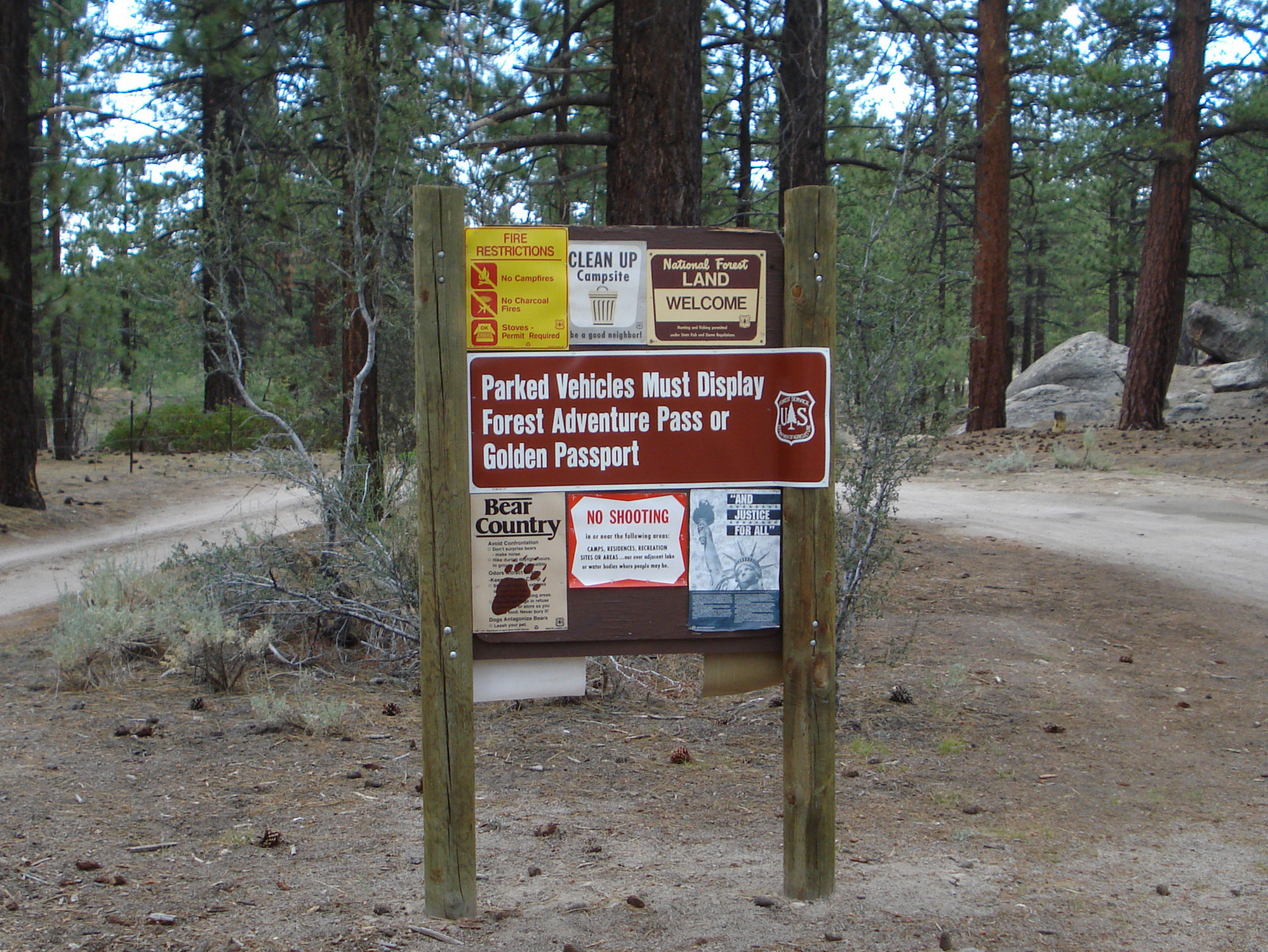 Signage for Holcomb Valley Pinnacles