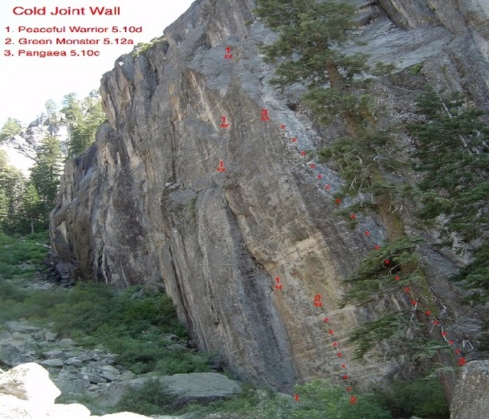 Rock Climbing in Donnell Reservoir, Sonora Pass Highway (108)