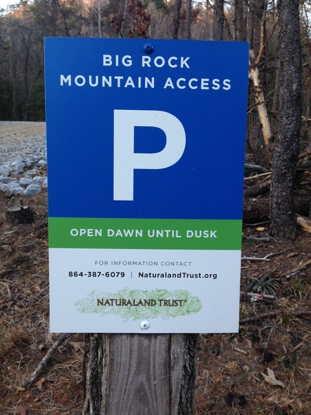 Access sign at parking lot entrance