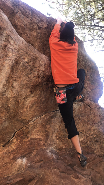 Climb V0, Boulder