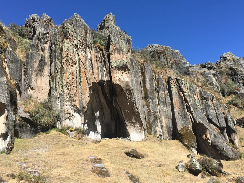 Rock Climbing in La Cueva, Huaraz