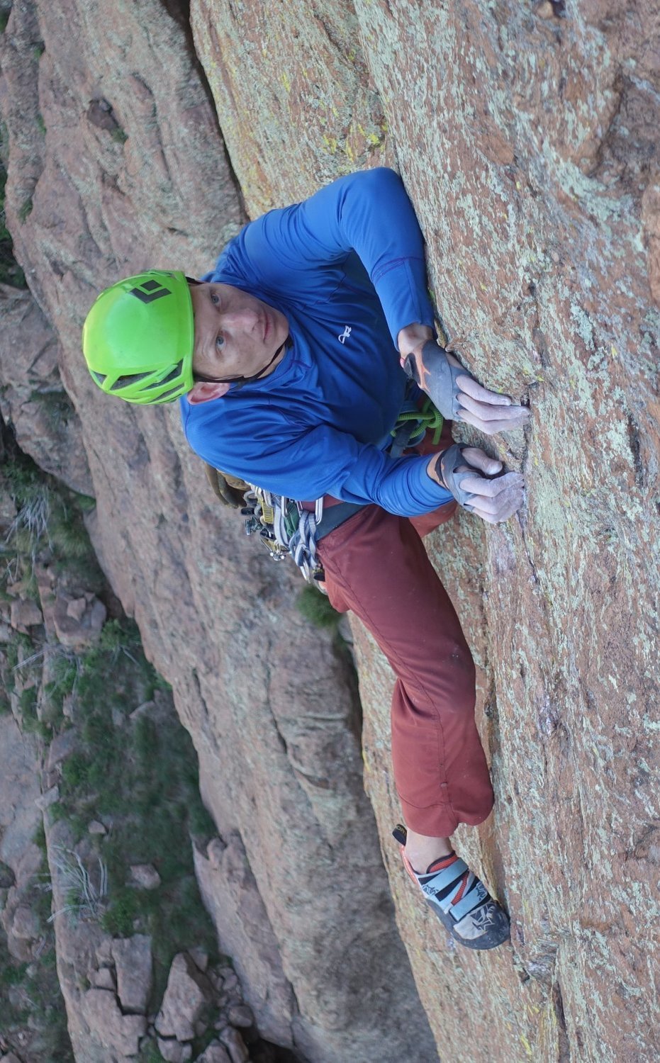 Jason climbing through the upper crux, just past where the crack ends ...