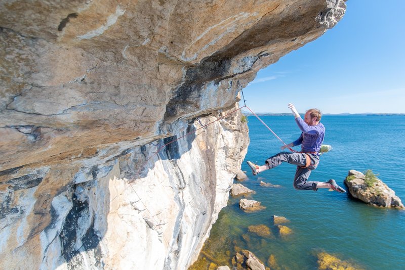 Road runner falling on the final crux. Photo credit: Josh Laskin