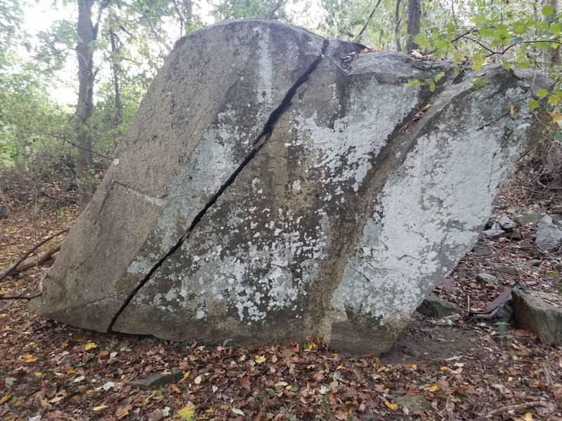Climbing in Triple Splitter Boulder, Port Deposit