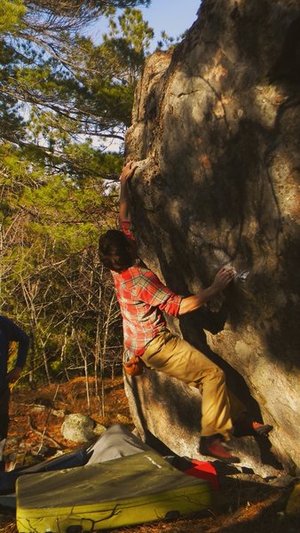 Bouldering in Moss Pit, Upper Peninsula