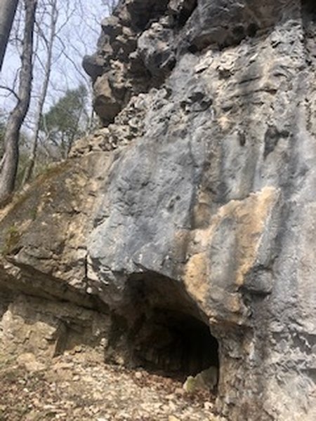 Climbing in Salt Peter Wall, Southwest Virginia (Appalachia)