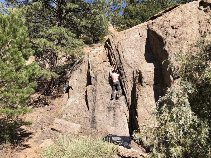 Bouldering in Cheesman Canyon, South Platte