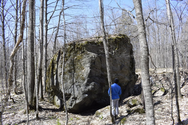 Bouldering in Boulder #1, Upper Peninsula