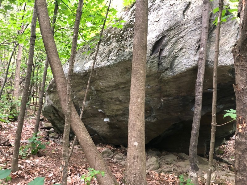 Climbing in Trailside Boulders, 2. Central Vermont