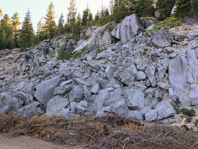 Bouldering in The Quarry, Northeast California
