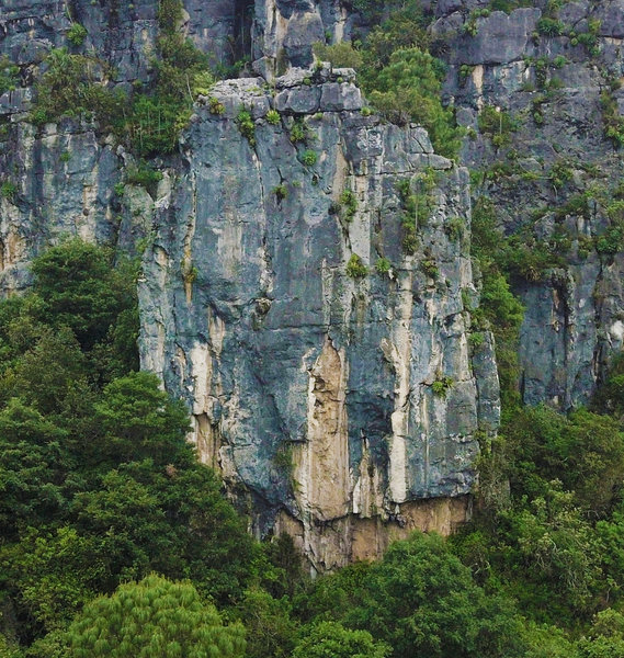 Rock Climb Metal Mosh Pit, Mexico