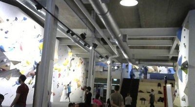 Cafe Bloc (Boulder): Quebec Climbing Gym Directory