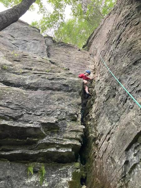 Rock Climb Bad Engineering, Thacher State Park