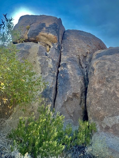 Rock Climbing in The Oasis, Sierra Eastside