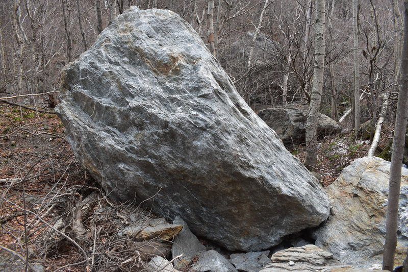Climbing in Fissure Boulder, 1. Northern Vermont