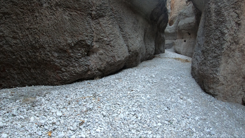 view up the canyon from Armored-Dillo tons of lines