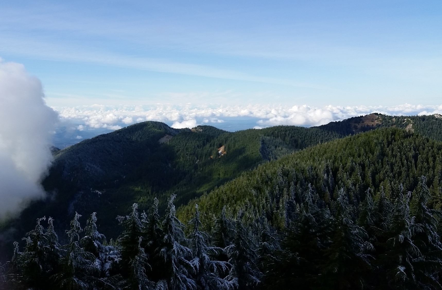From the summit of Mt Teneriffe